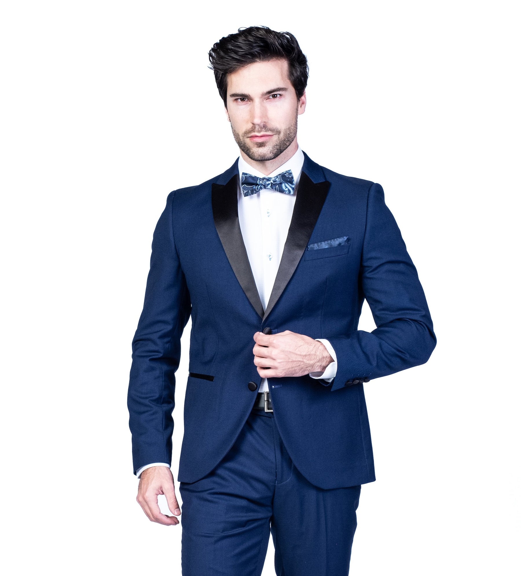 Tuxedo Suit – Stars & Strauss